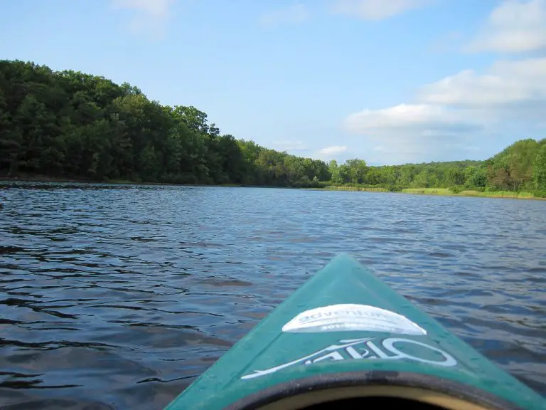 Kayaking Near Me • Find A Spot To Paddle Near You • Search Now